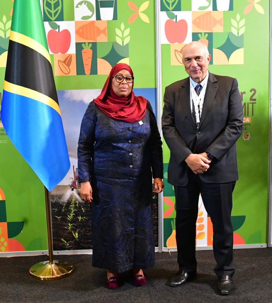 Her Excellency Dr. Samia Suluhu Hassan with Dr. Mostafa Terrab | High ...