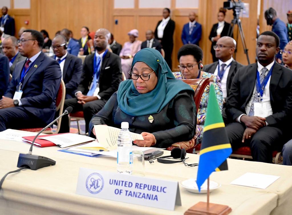 Emergency Meeting of Heads of State and Government of SADC in Windhoek ...