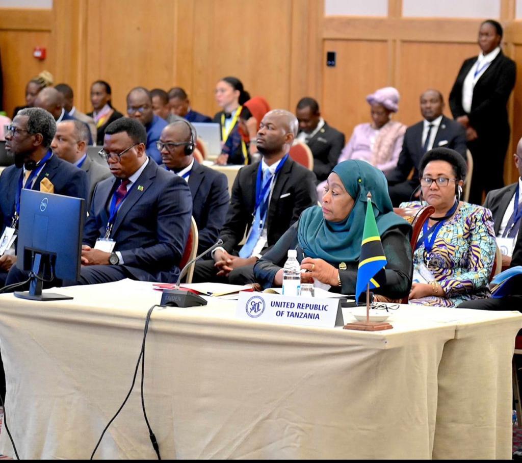 Emergency Meeting of Heads of State and Government of SADC in Windhoek ...